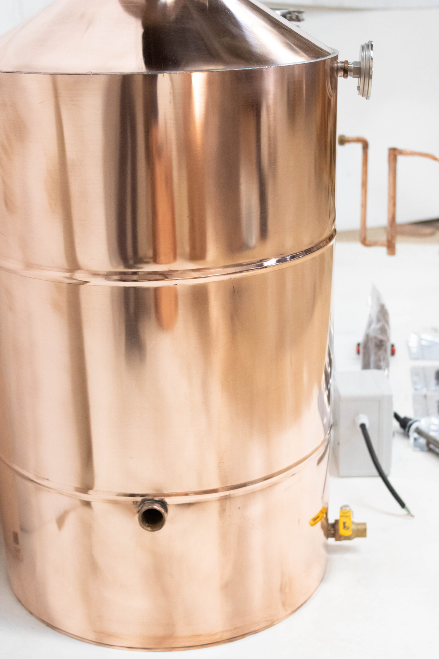 Copper Distillery Kit: 40 Gallon Large Alcohol Still & More